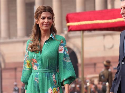 La Valija Más Chic Los Looks De Juliana Awada En India La Voz De San