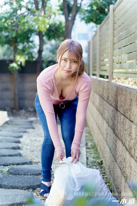 一本道 072921 001 朝ゴミ出しする近所の遊び好きノーブラ奥さん 如月結衣 High Quality Jav