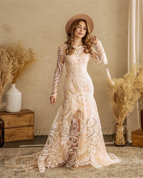 Long Sleeve Wedding Dress Boho Mermaid Dress Wedding Unique Lace Bridal Dress Non Traditional