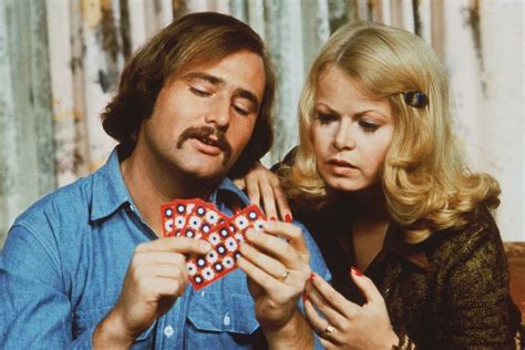 Sally Struthers Remembers How Rob Reiners Mike Taught Gloria A Lot