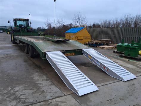 8ft 2500mm Aluminium Loading Ramps H19025s Hook End Connection X1