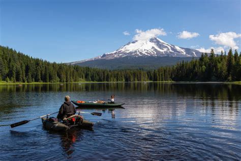 トリリアム湖のストックフォト Istock