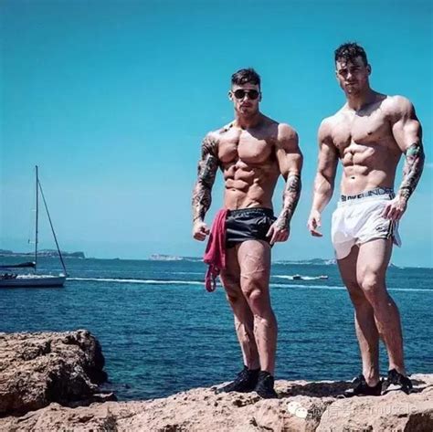 同樣是雙胞胎，為什麼他們這麼帥！ 每日頭條