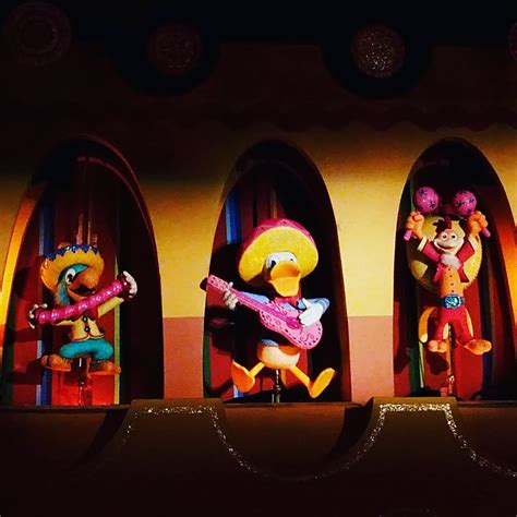 Disney Magic Tips Happy Mexican Independence Day From The Three