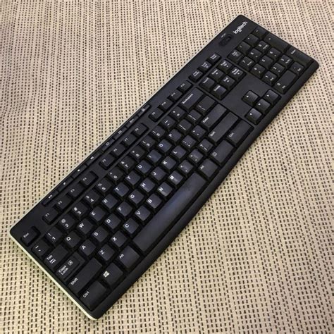 Logitech Wireless Keyboard Computers And Tech Parts And Accessories