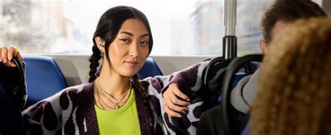 Amazon Com JBL Live Buds 3 True Wireless Noise Cancelling Bud Type Earbuds 40Hrs Total