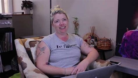 Feminist Author Clementine Ford Debuts Glamorous Makeover Daily Mail