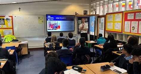 Lancaster University School Of Mathematics Deliver A Taster Session To Year 10 Mathematicians