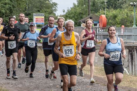 Elmbridge 10k Elmbridge Road Runners