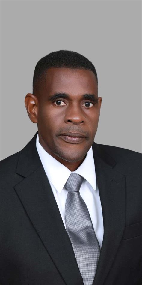 Mark Wallens Instagram Twitter And Facebook On Idcrawl