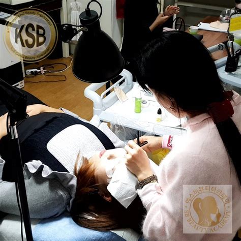 속눈썹실습중~홀로서기 할수있도록 꼼꼼하게 진실된 마음을 다한 교육💕 시크릿바비뷰티에스비뷰티아카데미