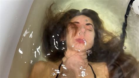 Underwater Breath Screaming Play Custom Video S Beauty With Balloons Clips4sale