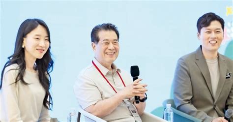 포스코홀딩스 시총 200兆 초일류 소재기업 도약할 것