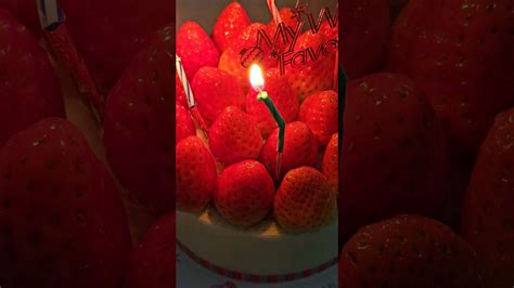 투썸플레이스 생딸기 마스카포네 생크림 케이크 🎂 투썸 케이크 투썸 크리스마스 케이크 Youtube