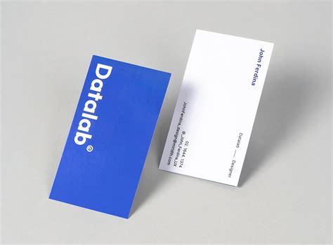 전문적인 디자인을 위한 무료 일반 명함 템플릿 미리캔버스