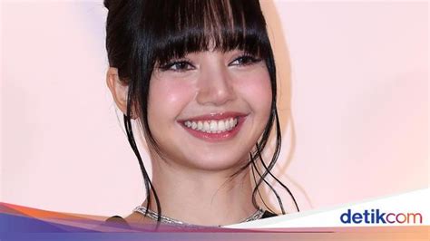 Lirik Lagu Rockstar Lisa Dan Terjemahannya Yang Trending Di Youtube