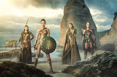 Wonder Woman Spinoff Focused On Amazonian Women Happening | GIANT FREAKIN ROBOT