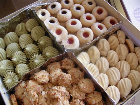 선물용 과자 상자 5가지 종류의 쿠키및 케이크