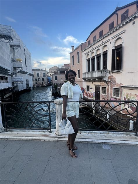 Aleiyah Springer Fora Travel