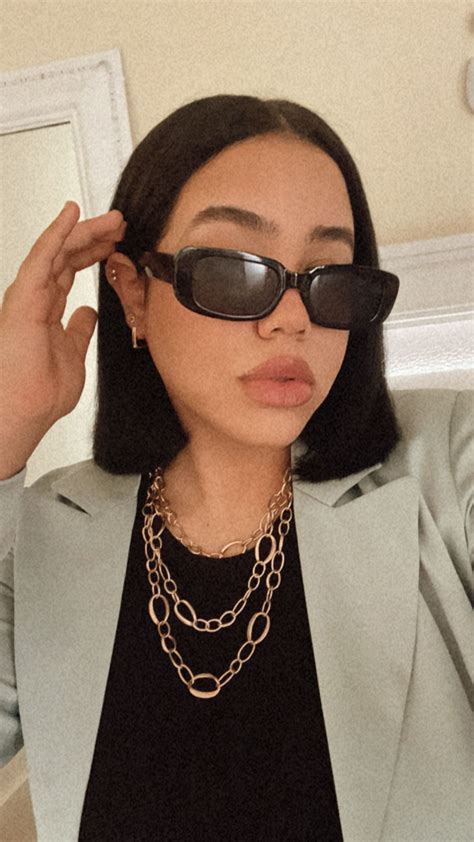 Pin By Ferfer On Aesthetic Glasses Sunglasses Women Fashion