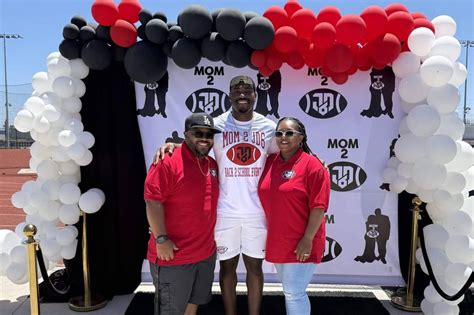 Kansas Qb Jalon Daniels And His Mom Made A Deal Hes More Than Living