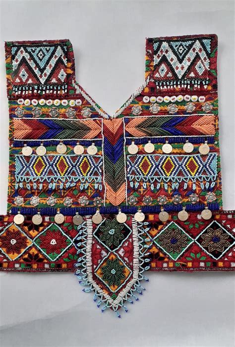 دوخت هرنوع یخن های گند افغانی Kabul