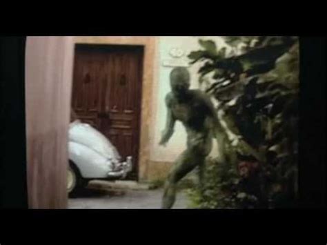 Signs The Alien 2002 Movie Scene Youtube