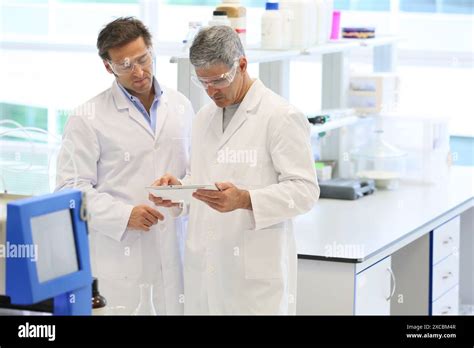 flash chromatography method used to purify individual chemical