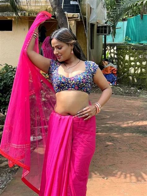 Shyna Khatri Web Series Videos Hot Photos Wiki Bio Instagram And More