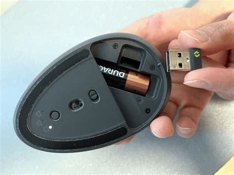 Logitech Lift Vertical Ergonomic Mouse Review Upright Comfort Can Buy Or Not