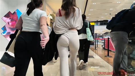 QUE CULONA QUE TIENES ESTA PUTA QUE CULONA QUE TIENES ESTA PUTA