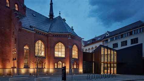 Atelier R Refreshes Neo Gothic Church With Angular Black Extension