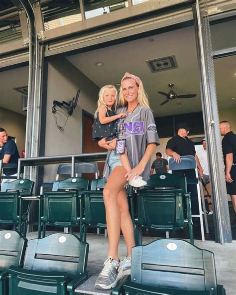 Tyler Josephs Wife Jenna Joseph Biography Husband Age Net Worth
