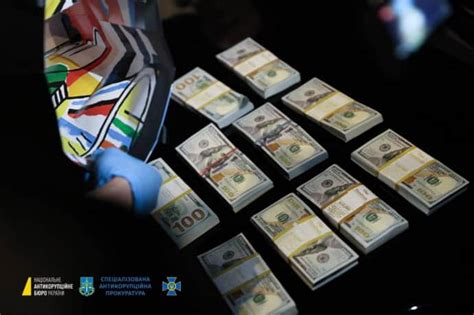 Заступника глави Міненерго затримали у Києві на хабарі у пів мільйона доларів Українська правда