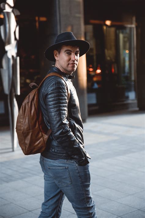 картинки человек зима Дорога кожа улица мальчик Посмотреть мужской парень модель