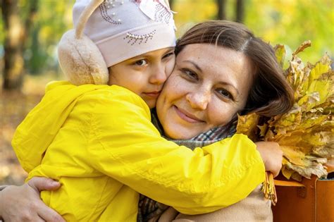 تشویق کودک بایدها و نبایدهای تشویق کلامی و غیرکلامی کودکان