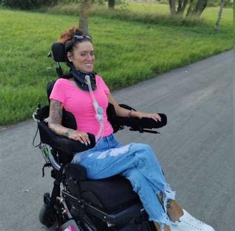 Quad02 Quadriplegic Woman Ventilator Neck Brace Wheelchair How To