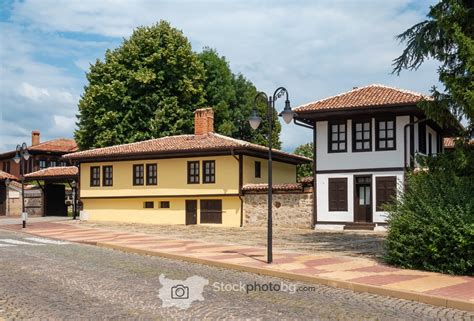 Джуновата къща в Панагюрище стари къщи с възрожденска архитектура