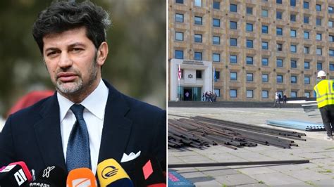 კალაძის თქმით მთავრობამ სკვერის მოწყობა მერიის მიერ ნებართვის გაცემამდე დაიწყო Netgazeti