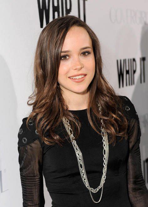 성전환 엘리엇 페이지 유방절제술 흔적 선명한 상탈 근황  포텐 터짐 최신순 에펨코리아