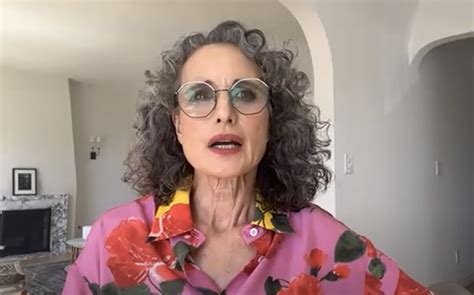 Andie Macdowell Pelo 2023