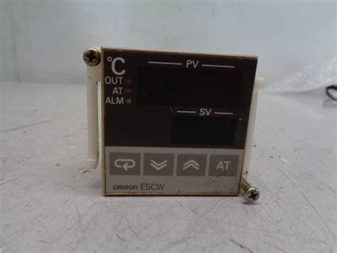 Yahooオークション Mk5720 Omron E5cw R1p 電子温度調節器