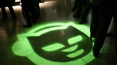 Napster è Stata Venduta Per 207 Milioni Di Dollari