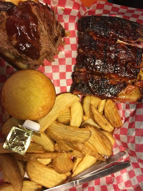 Delicious Bbq Feast At Famous Daves