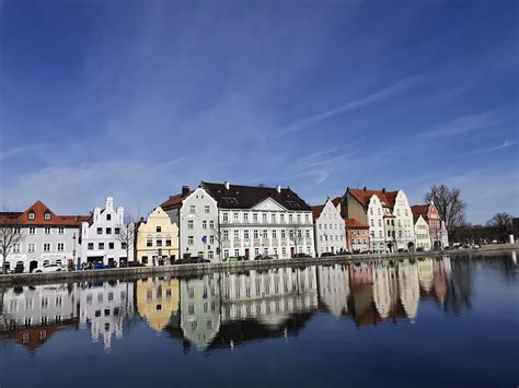 Solve Landshut Jigsaw Puzzle Online With 154 Pieces