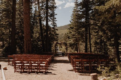 Just Like This Couples Love This Skyliner Lodge Wedding In Bend Or
