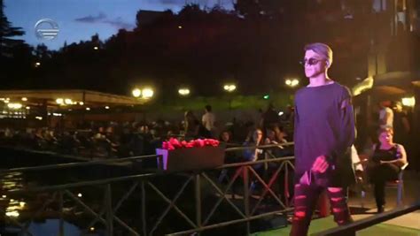 ლიდერი პოეტი მოდელი Coub