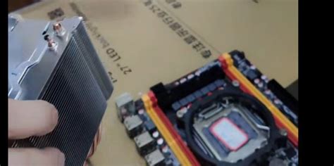 Cpu风扇怎么拆两边卡扣 360新知