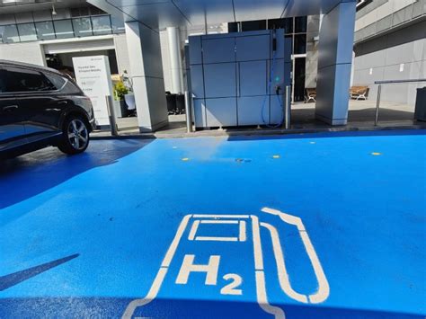 Hyundai Australia Upgrading Hydrogen Refuel Station Adding Green