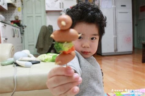 강한군 엄마와 함께 요리하기 비엔나야채꼬치 끼우기 네이버 블로그